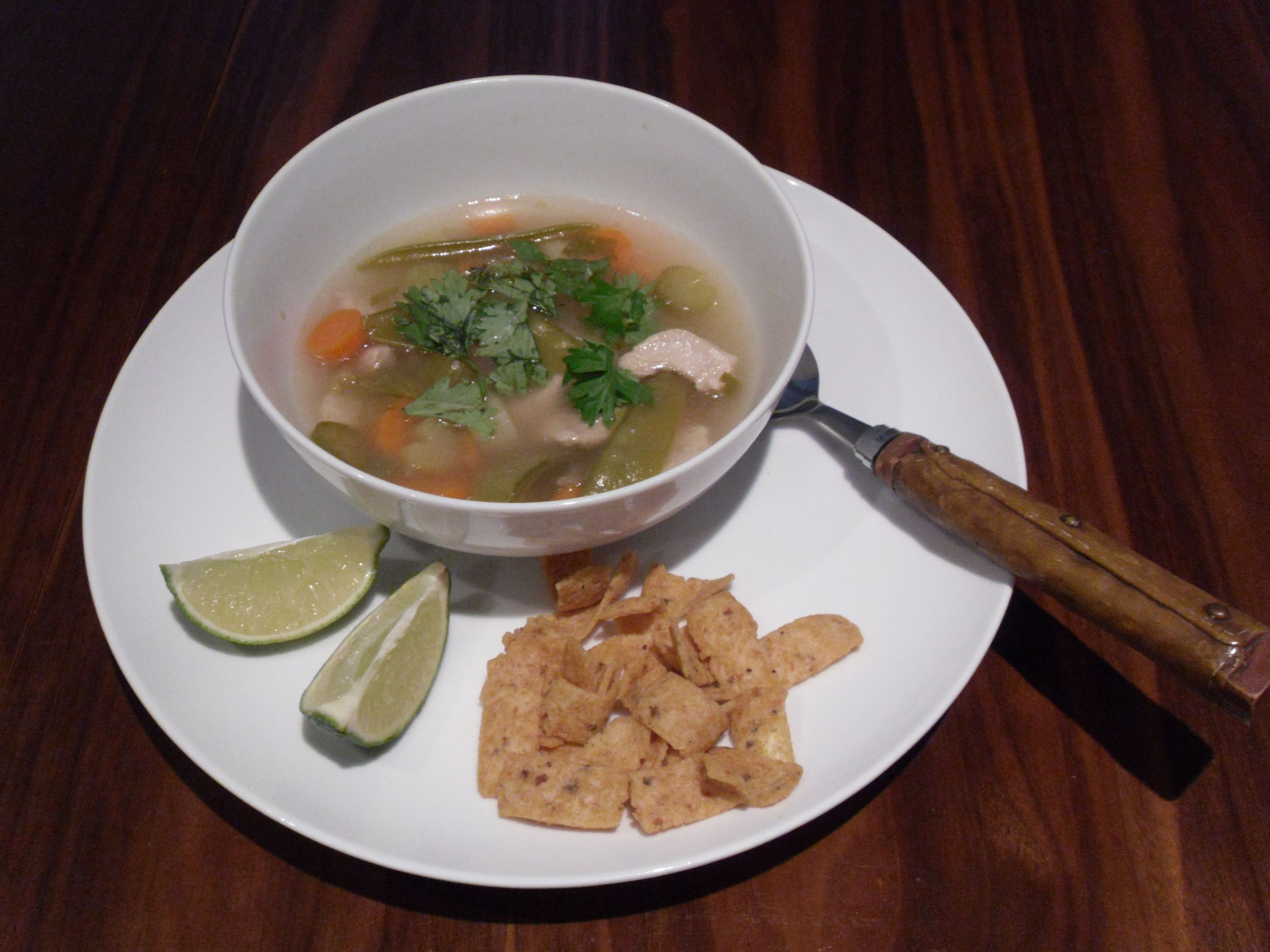 Soupe au poulet et citron vert : Recette de Soupe au poulet et citron ...