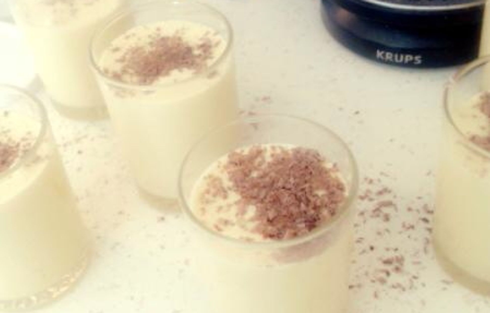 Mousse au chocolat blanc et à la vanille : Recette de Mousse au ...