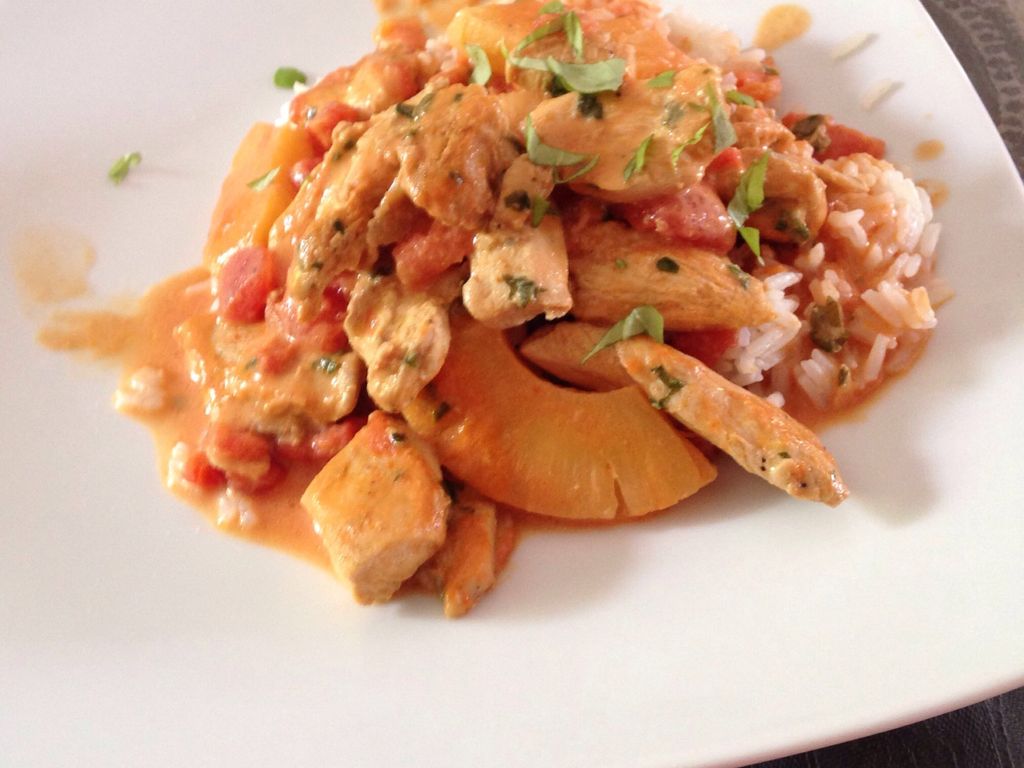 Curry de poulet à l'ananas : Recette de Curry de poulet à l'ananas ...
