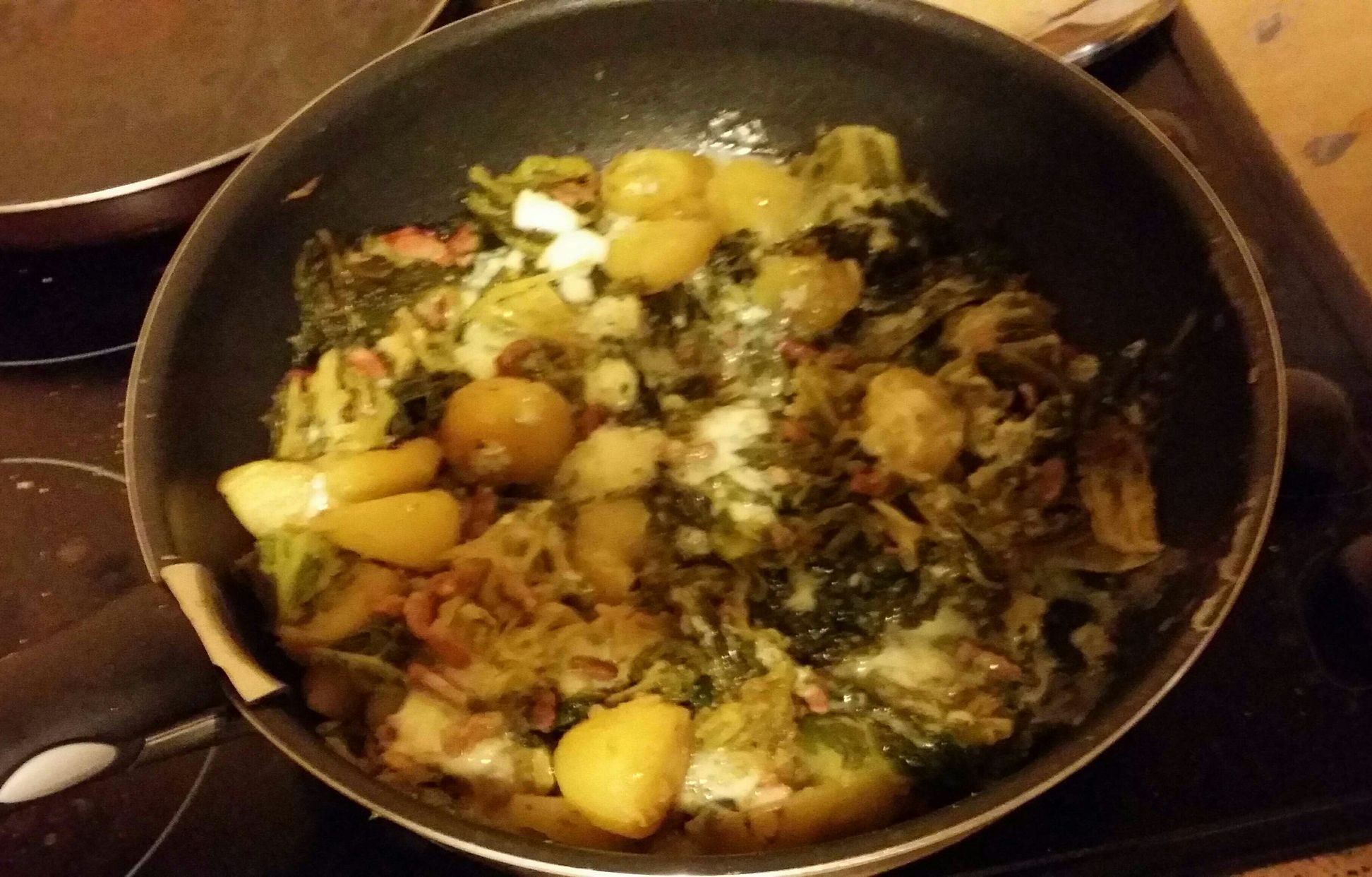 Potée de choux vert pommes de terre et roquefort : Recette de Potée de ...