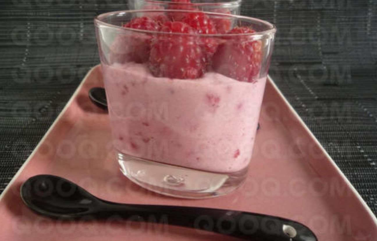 Verrine de mousse de fruits rouges : Recette de Verrine de mousse de ...