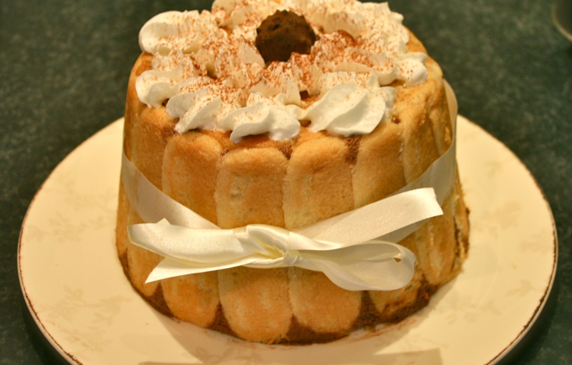 Charlotte poires, chocolat et marrons : Recette de Charlotte poires ...