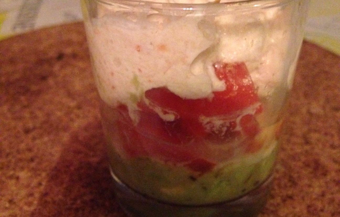Verrine avocat crabe au pesto : Recette de Verrine avocat crabe au ...