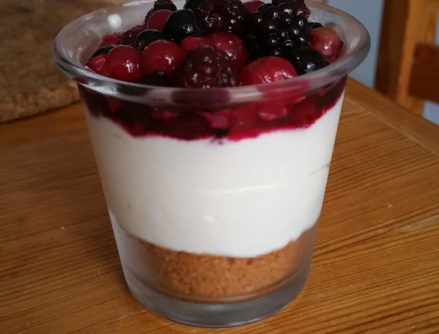 Tiramisu aux fruits rouges et spéculoos : recette de Tiramisu aux ...