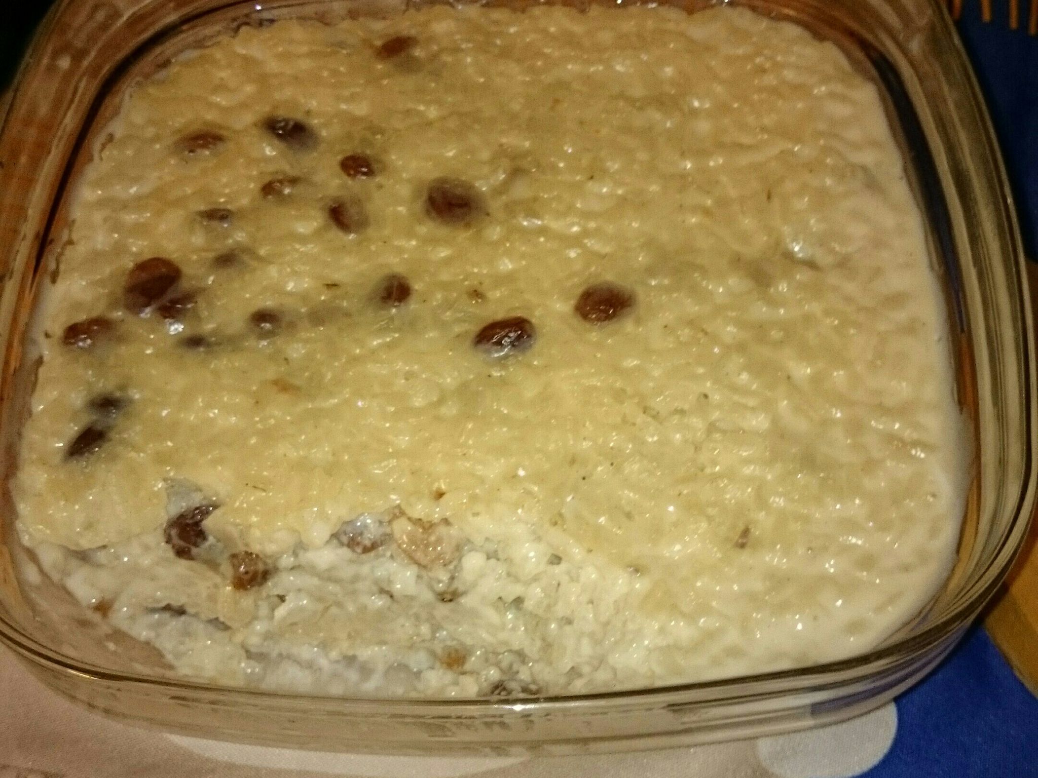 Gâteau de riz aux raisins : Recette de Gâteau de riz aux raisins - Marmiton