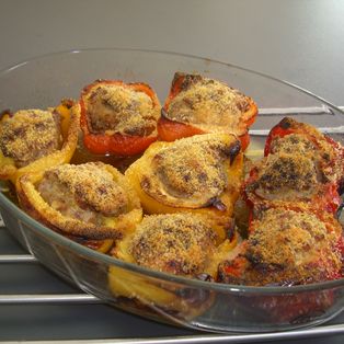 Poivrons farcis : Recette de Poivrons farcis - Marmiton