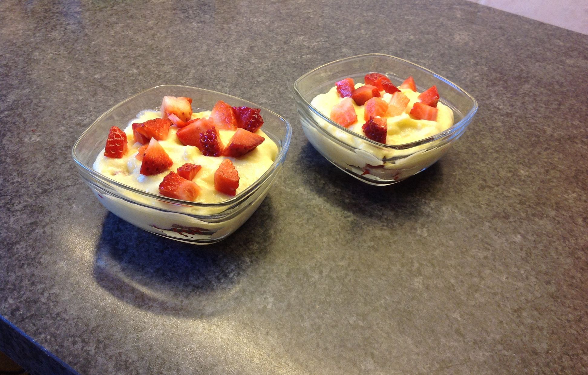 Parfait aux fraises ou autres fruits : Recette de Parfait aux fraises ...