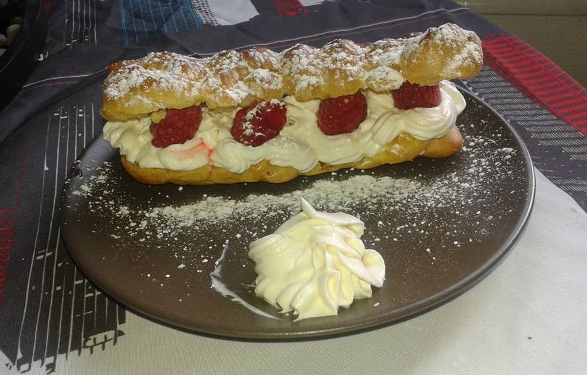 Eclair Chantilly - Framboise : Recette de Eclair Chantilly - Framboise ...