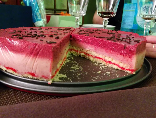 Bavarois à la mousse de fraises et fruits rouges : recette de Bavarois ...