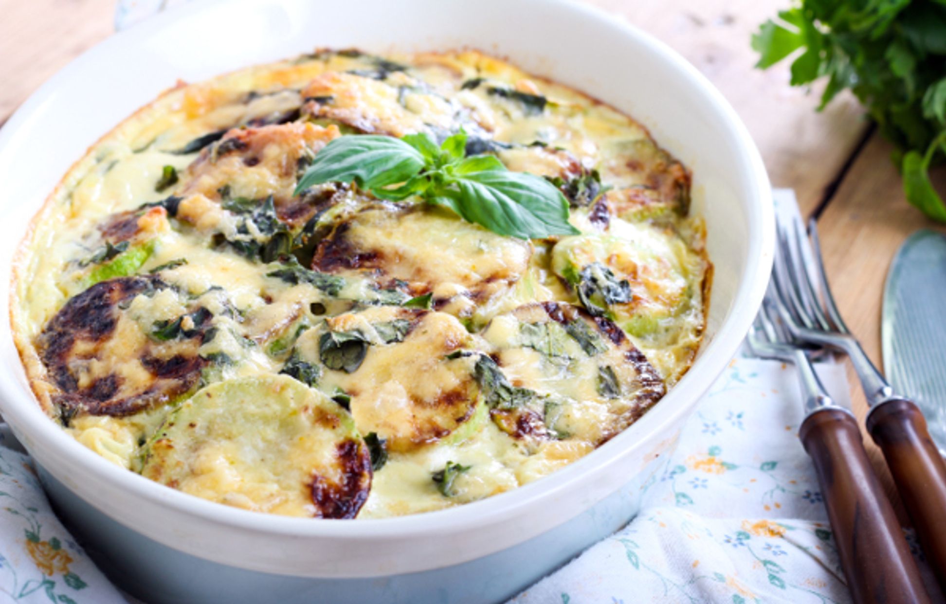 Gratin de courgettes au chèvre et au bacon : Recette de Gratin de ...