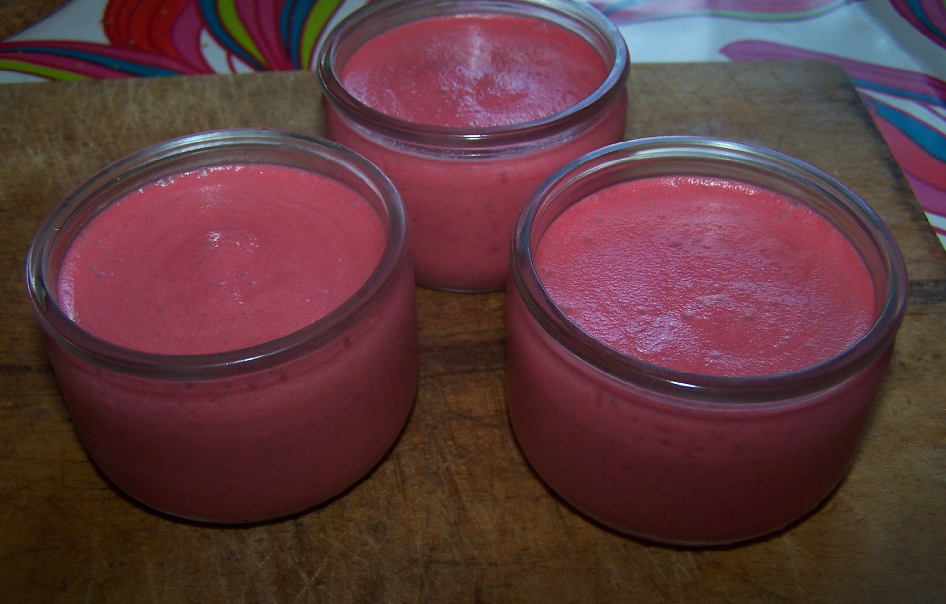 Mousses de framboises "à froid" : Recette de Mousses de framboises "à ...