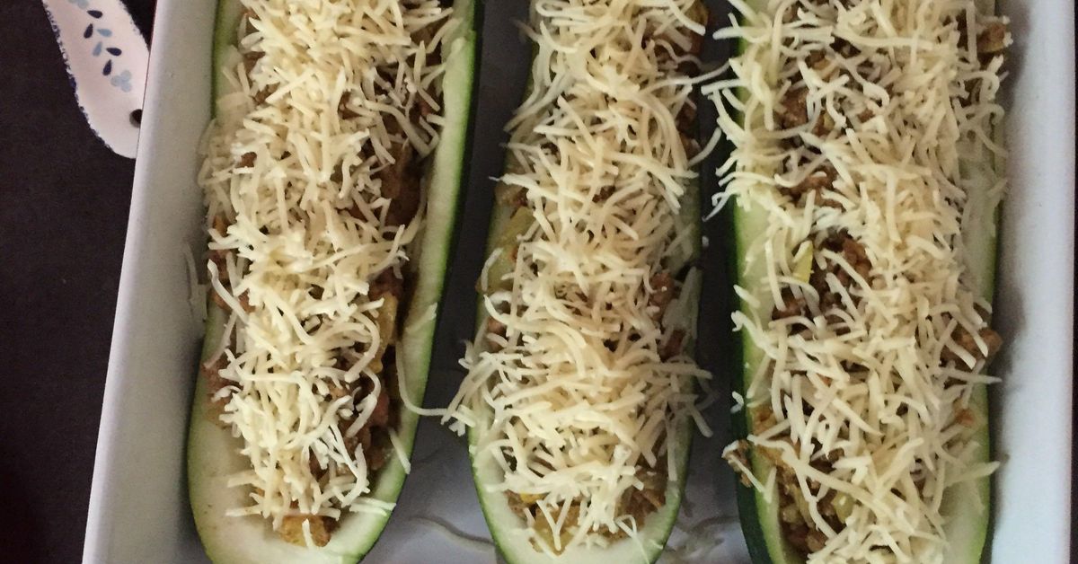 Courgettes farcies au steak haché : recette de Courgettes farcies au ...
