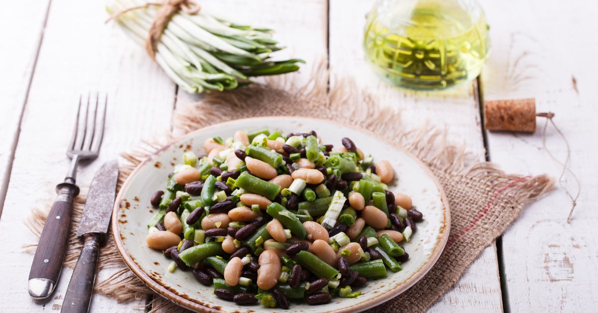 Salade de haricots verts, blancs et rouges : recette de Salade de ...