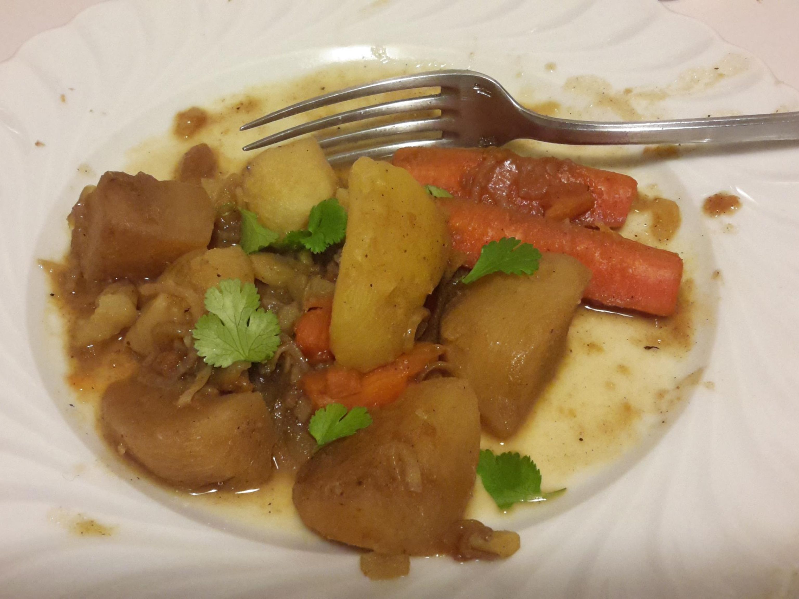 Carottes, pommes de terre, navets en épices : Recette de Carottes ...