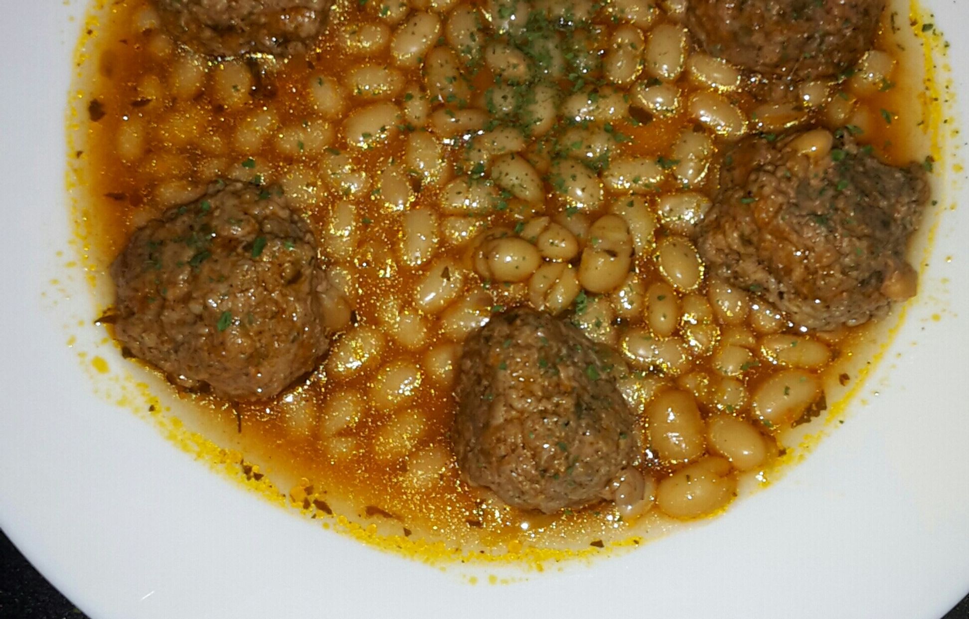 Haricots blancs, tomates, carottes et viande hachée : Recette de ...