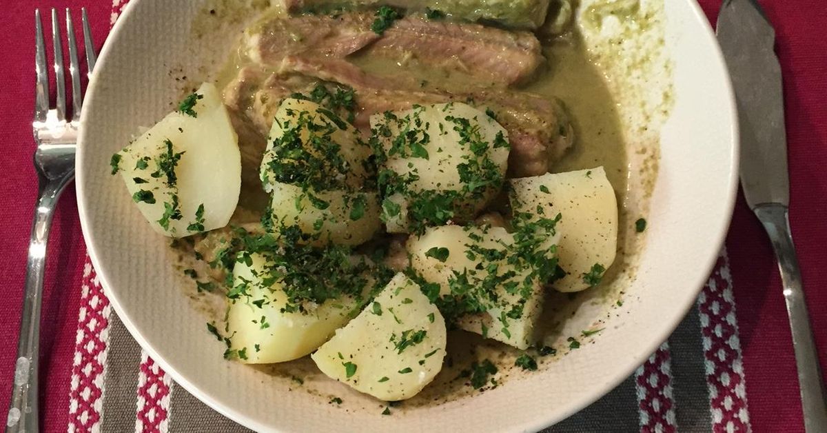 Roussette sauce à l'oseille : recette de Roussette sauce à l'oseille