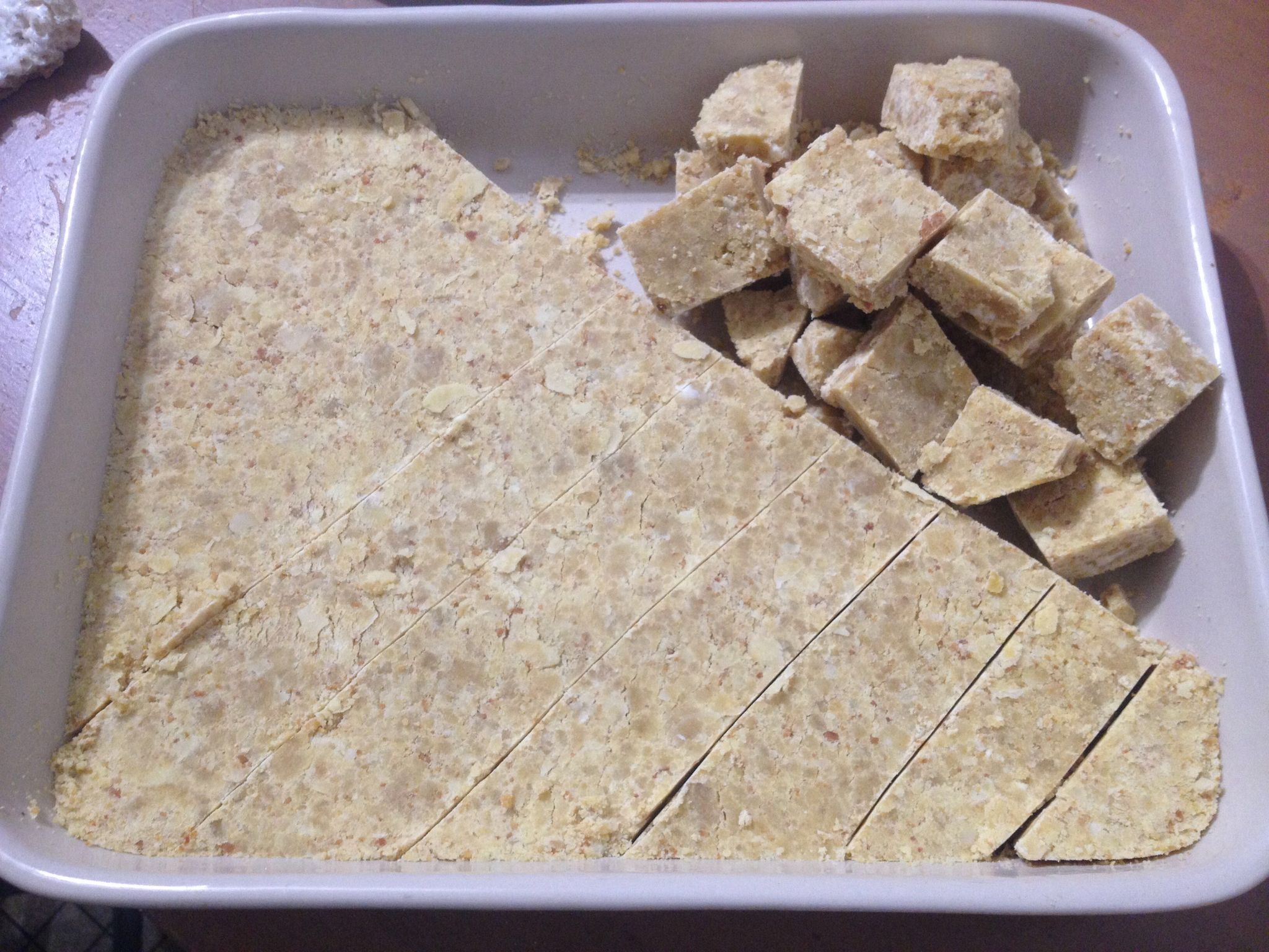 Pâtisserie indienne à la farine de pois chiches (Laddou) : Recette de ...