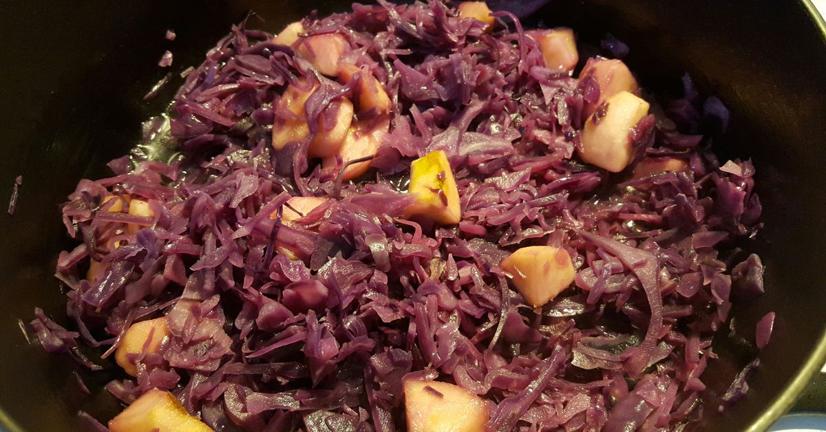 Compotée de chou rouge aux pommes : recette de Compotée de chou rouge ...