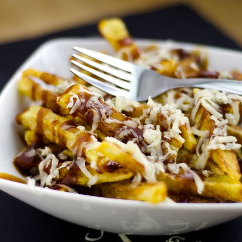 Poutine typiquement québécoise : Recette de Poutine typiquement ...