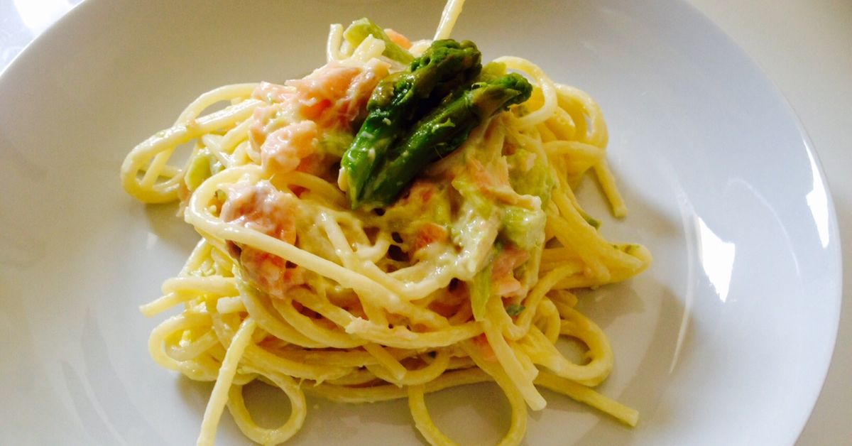 Spaghetti aux asperges et saumon fumé : recette de Spaghetti aux ...