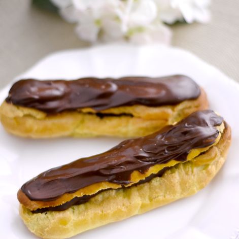 Eclairs au chocolat (rapide) : Recette de Eclairs au chocolat (rapide ...