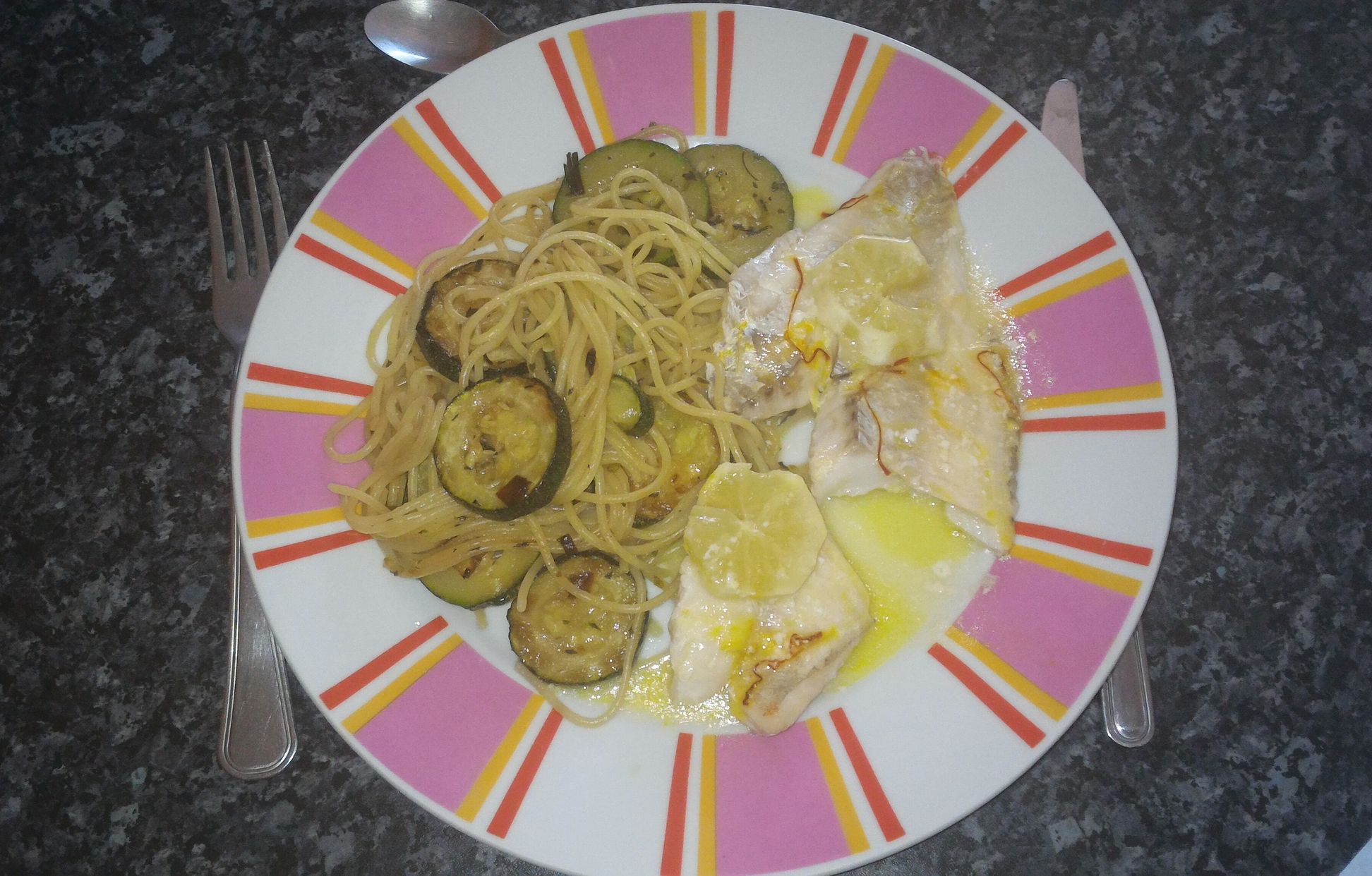filets de rascasse safranés : Recette de filets de rascasse safranés ...