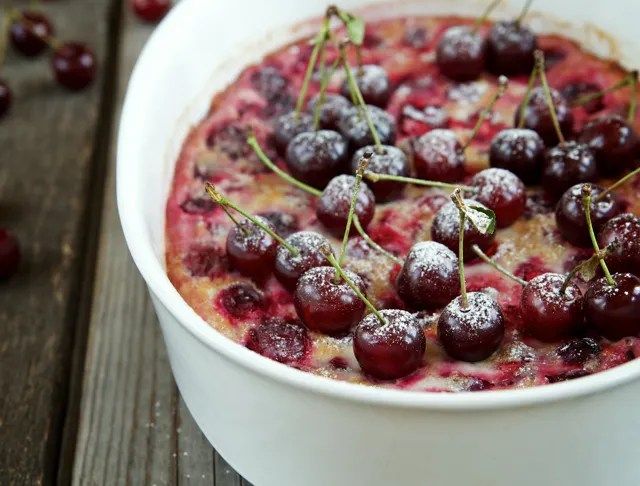 Clafoutis aux fruits rouges et au thé sencha : recette de Clafoutis aux ...