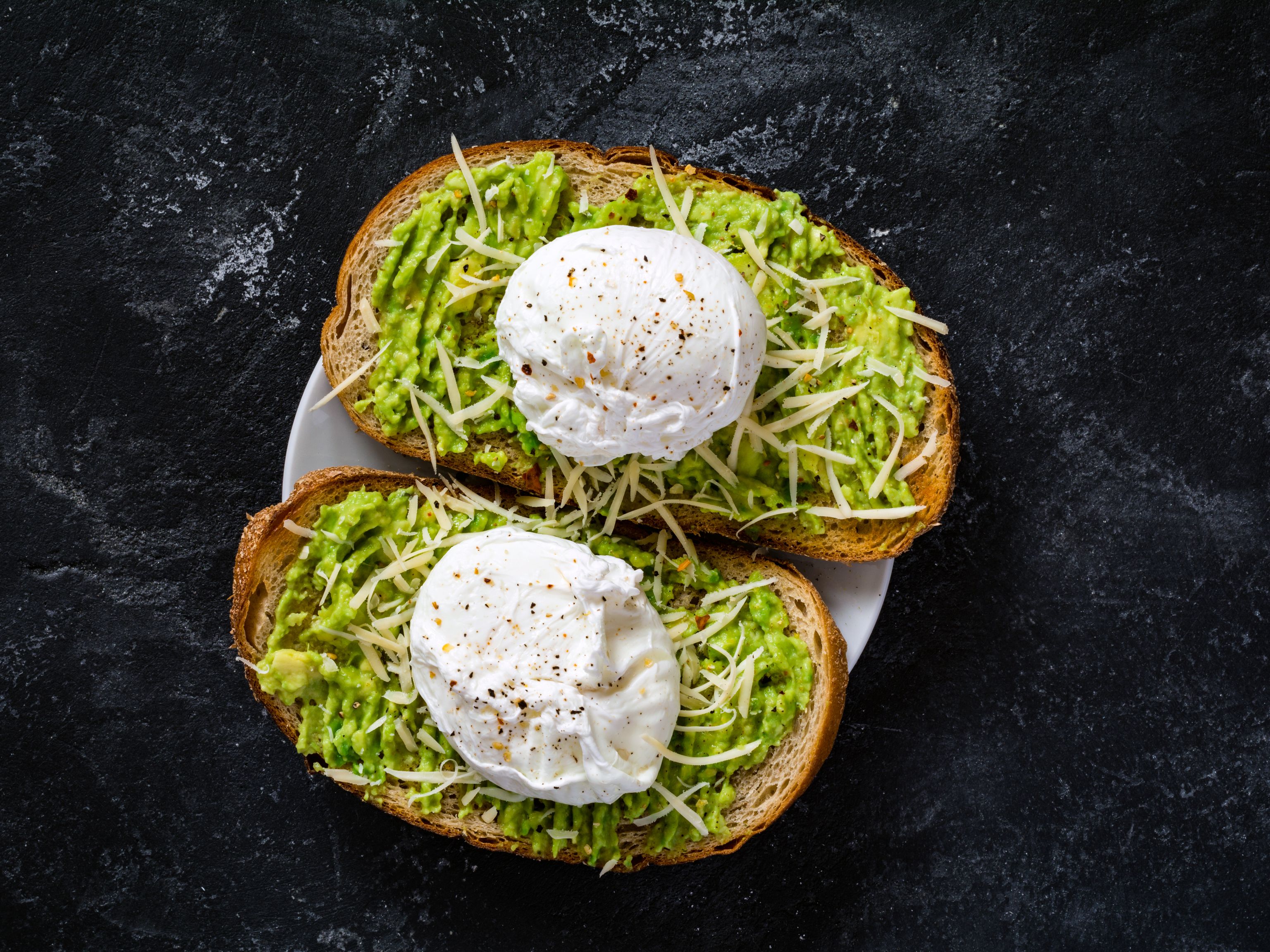 Toasts à la purée d'avocats : Recette de Toasts à la purée d'avocats ...