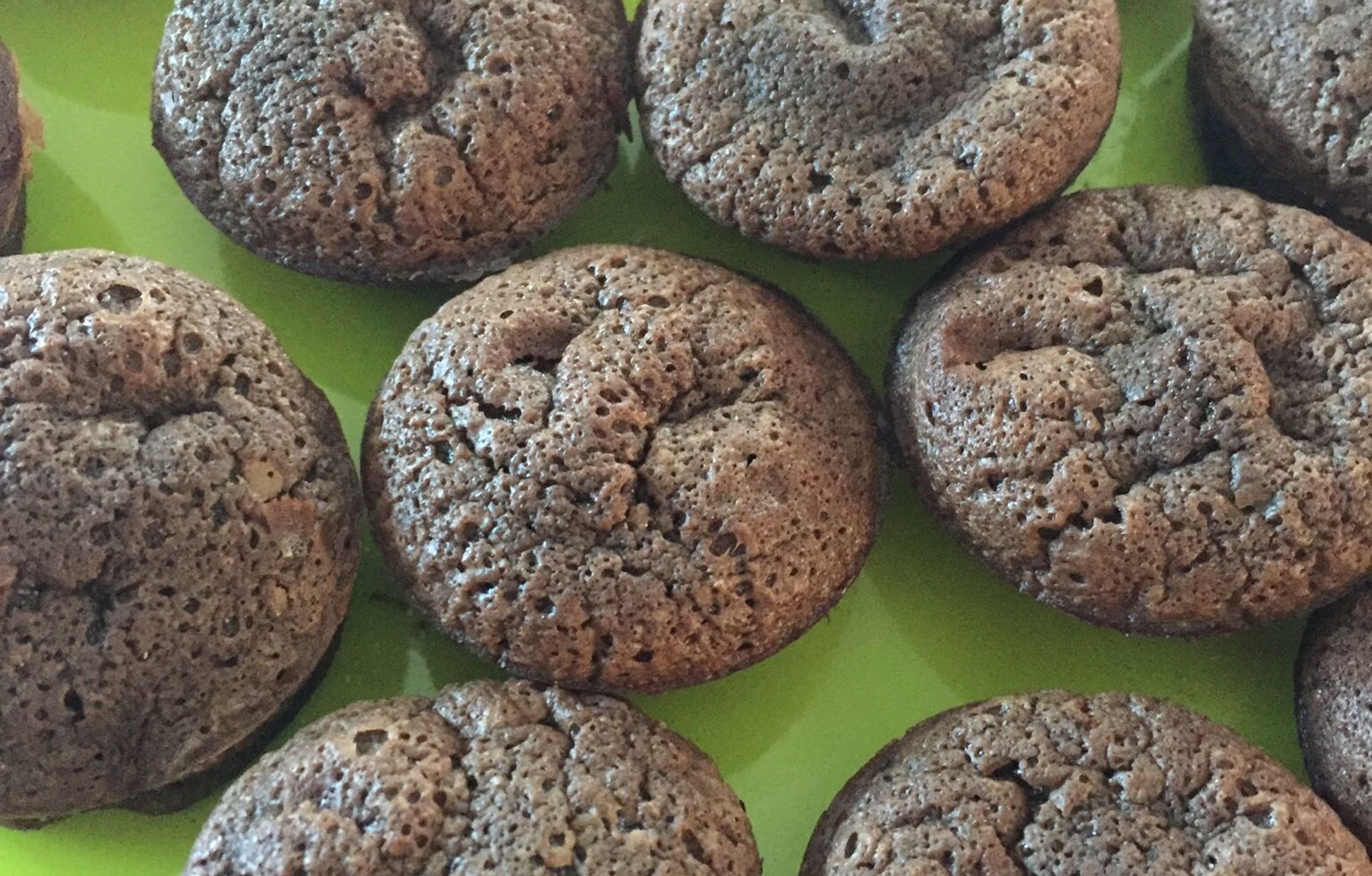 Mini fondants coeur chocolat blanc : Recette de Mini fondants coeur ...