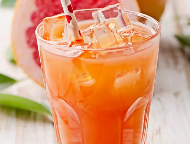 Cocktail pamplemousse de l'été : recette de Cocktail pamplemousse de l'été