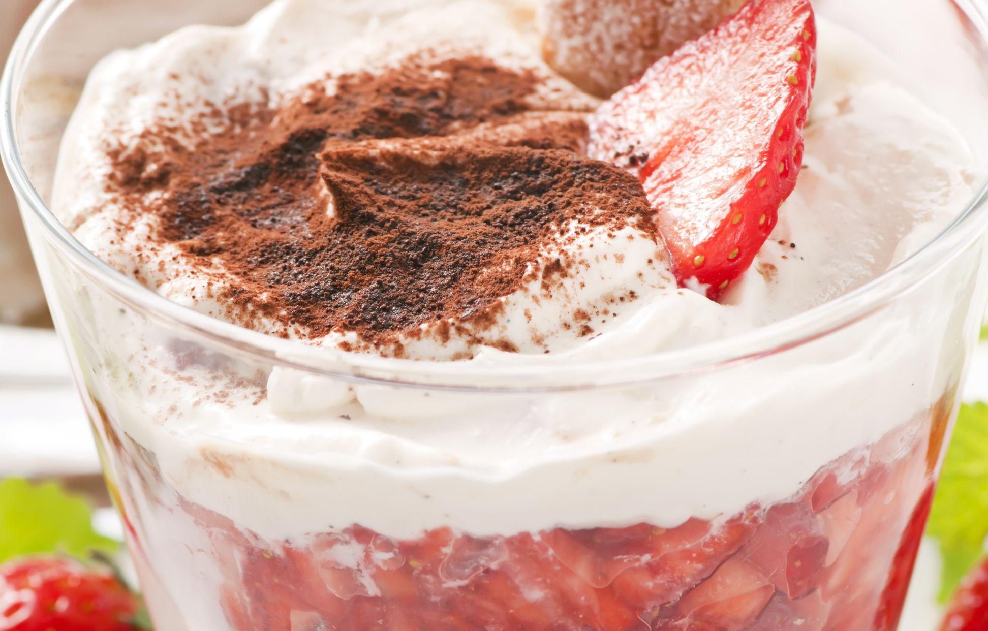 Tiramisu aux fruits rouges et au cacao : Recette de Tiramisu aux fruits ...