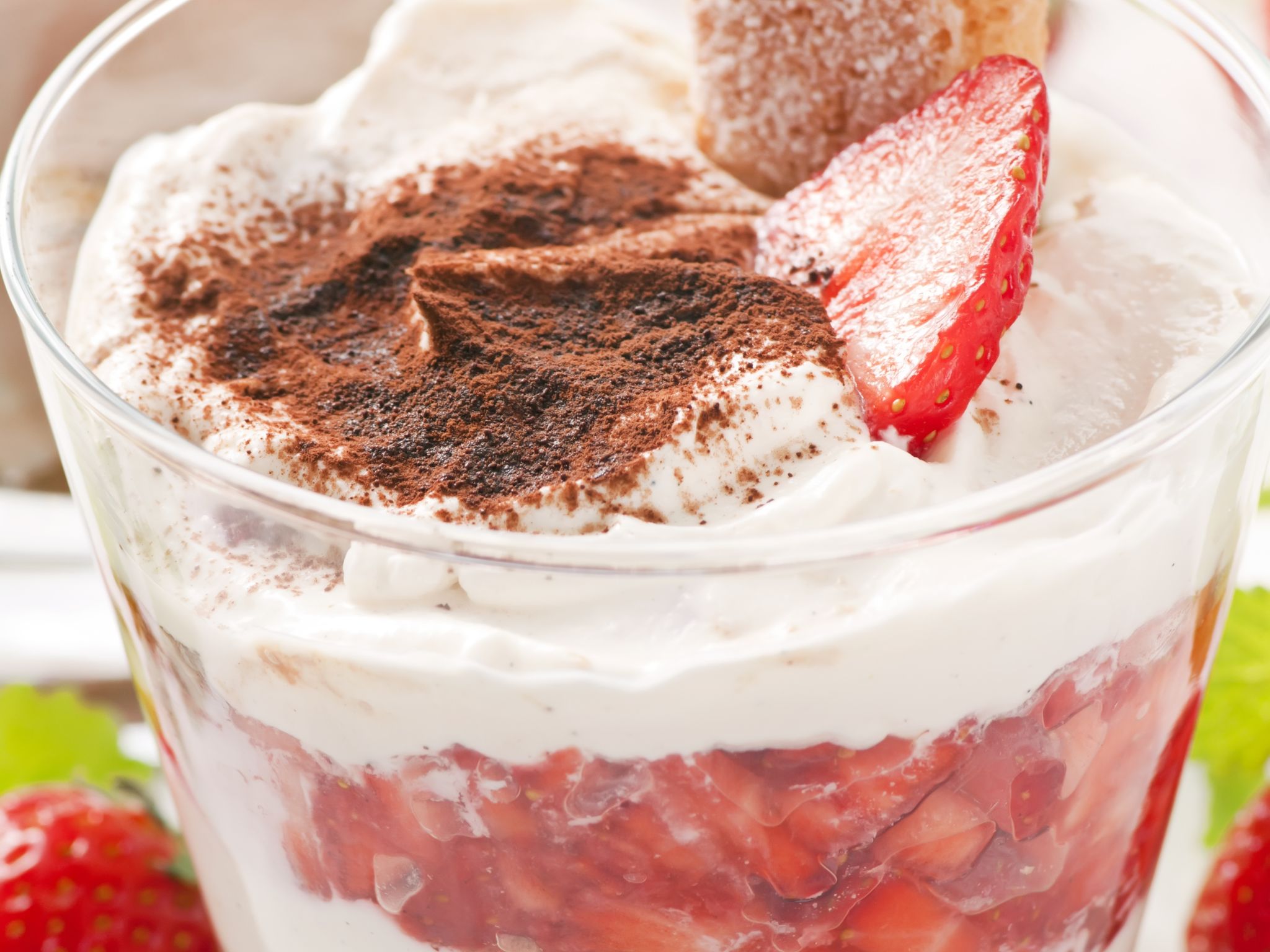 Tiramisu aux fruits rouges et au cacao : Recette de Tiramisu aux fruits ...