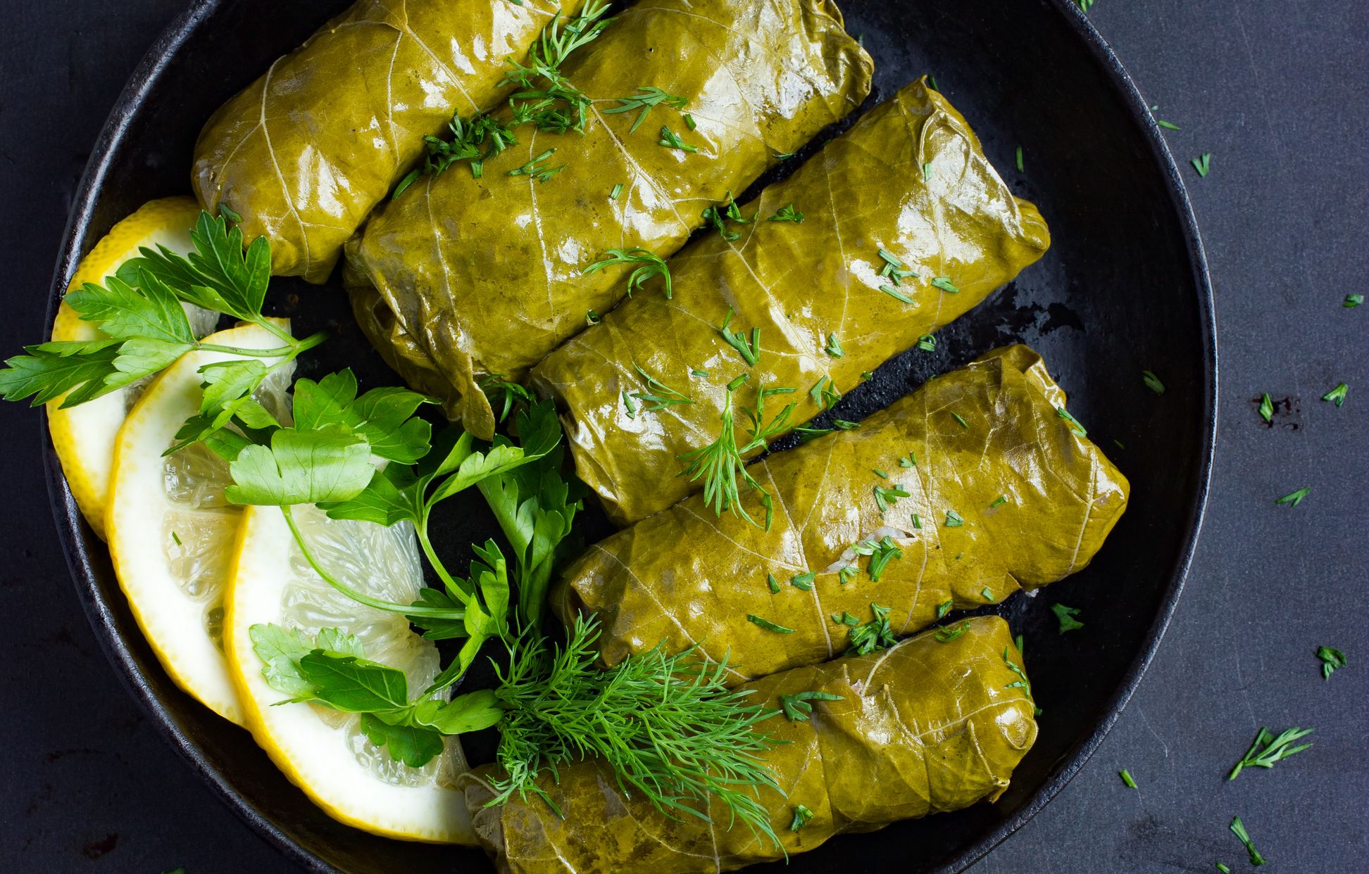 Dolmas (feuilles de vigne farçies au riz) : Recette de Dolmas (feuilles ...