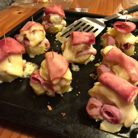 Raclette façon burger : Recette de Raclette façon burger - Marmiton