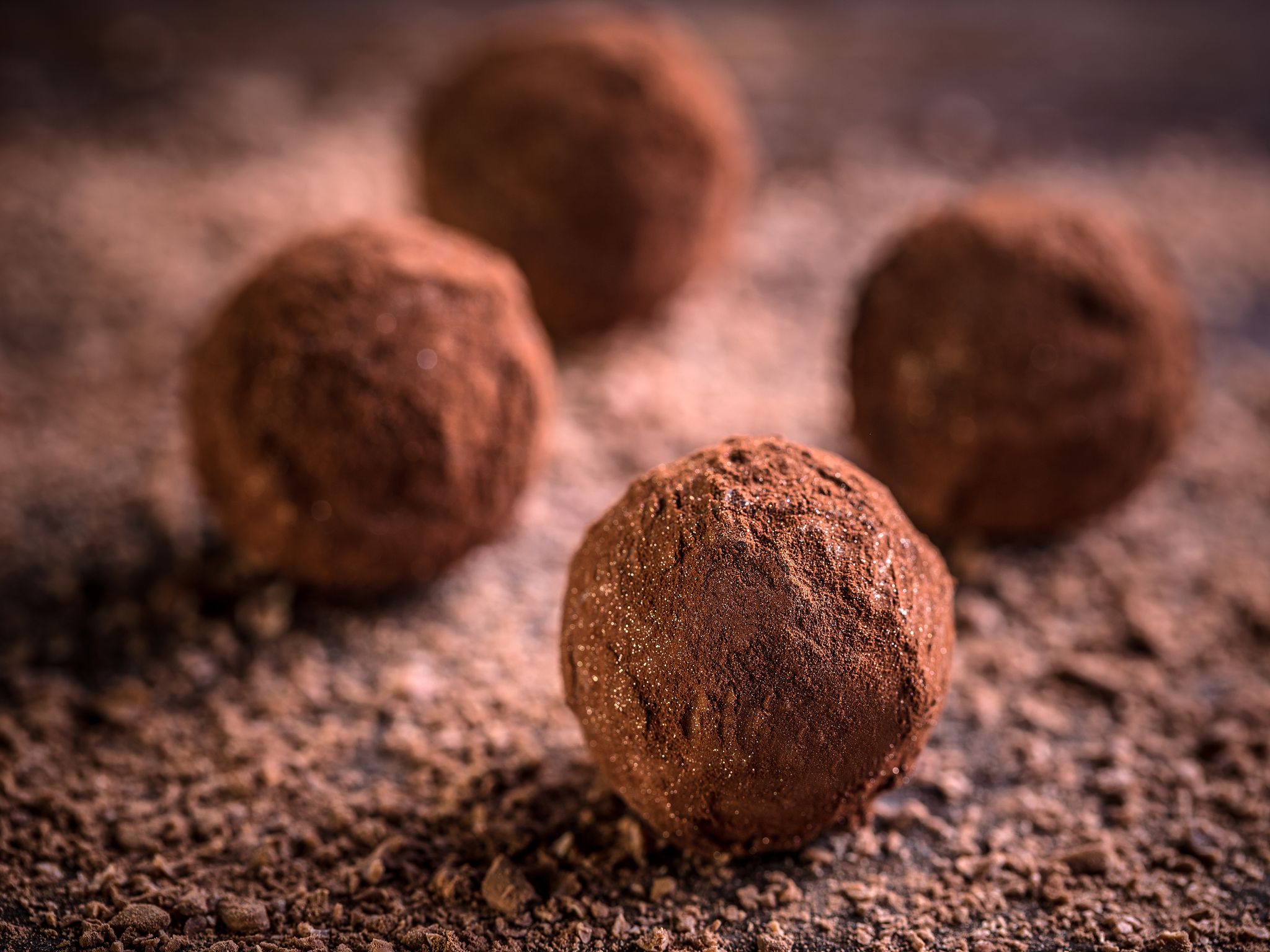 Truffes en chocolat : Recette de Truffes en chocolat - Marmiton