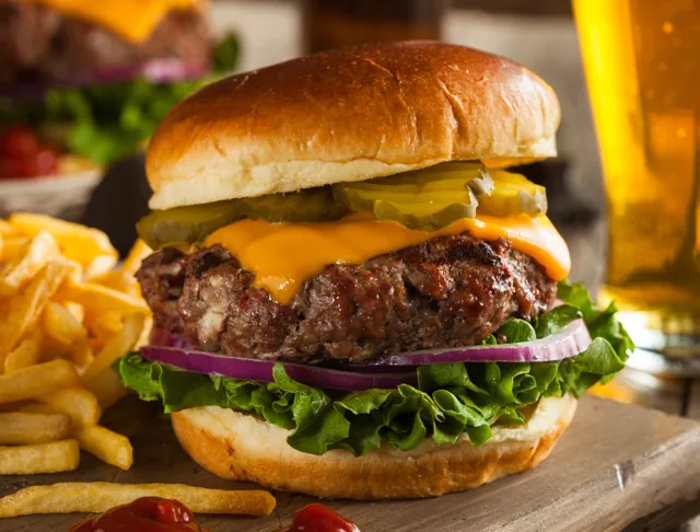 Cheese Burger ou manuburger : recette de Cheese Burger ou manuburger