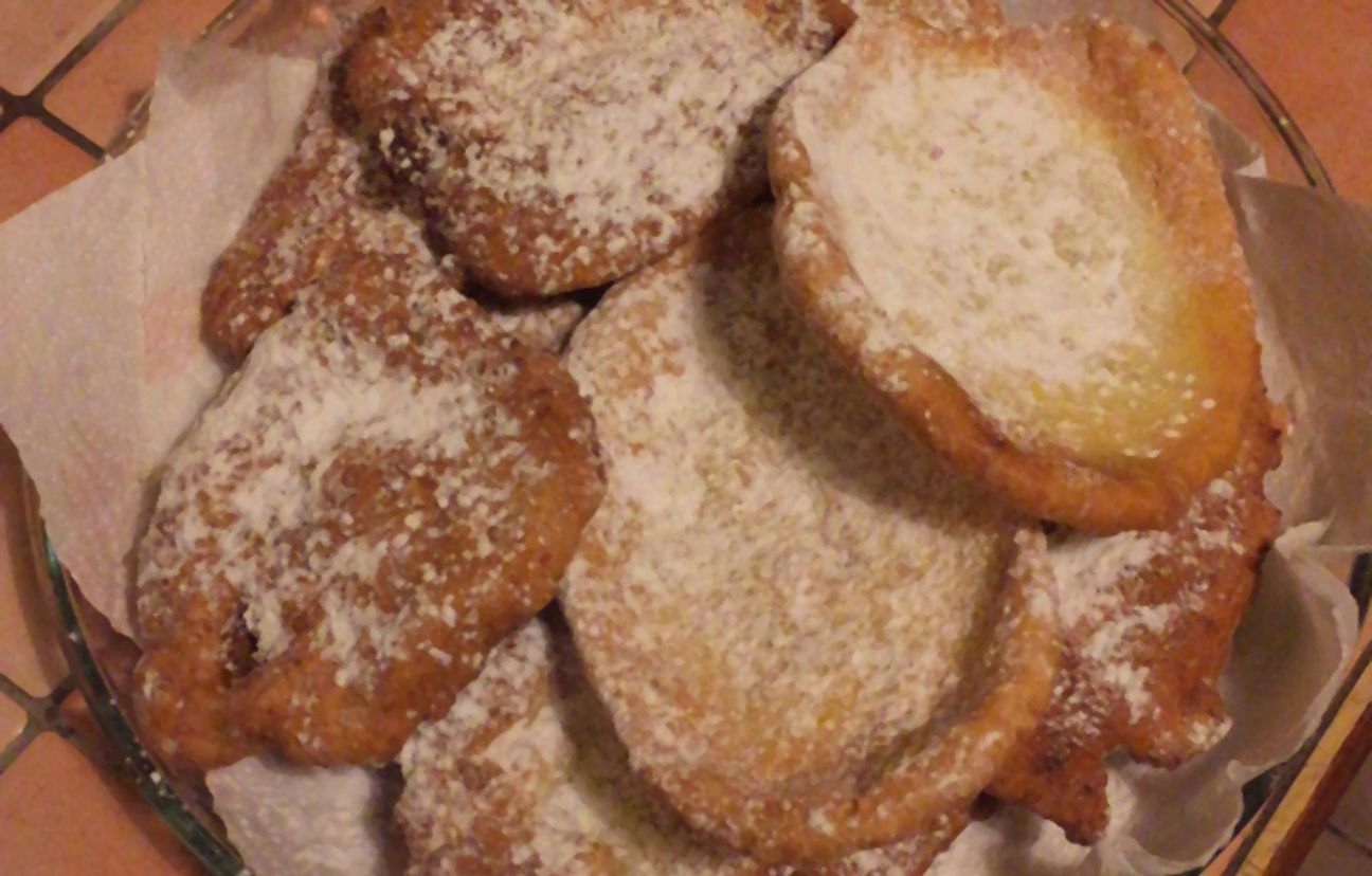 Oreillette traditionnelle : Recette de Oreillette traditionnelle - Marmiton