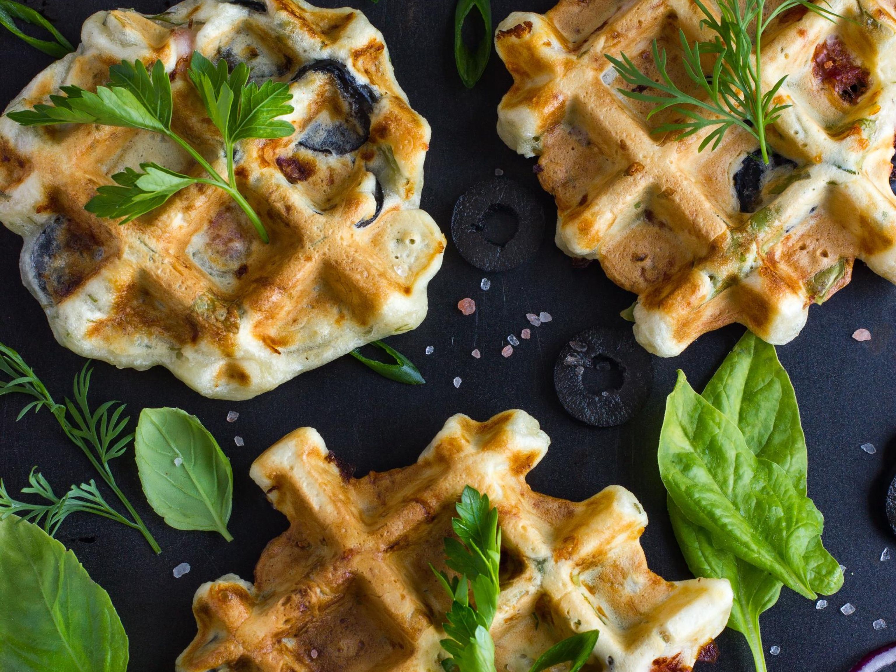 gaufres salées au pesto : Recette de gaufres salées au pesto - Marmiton