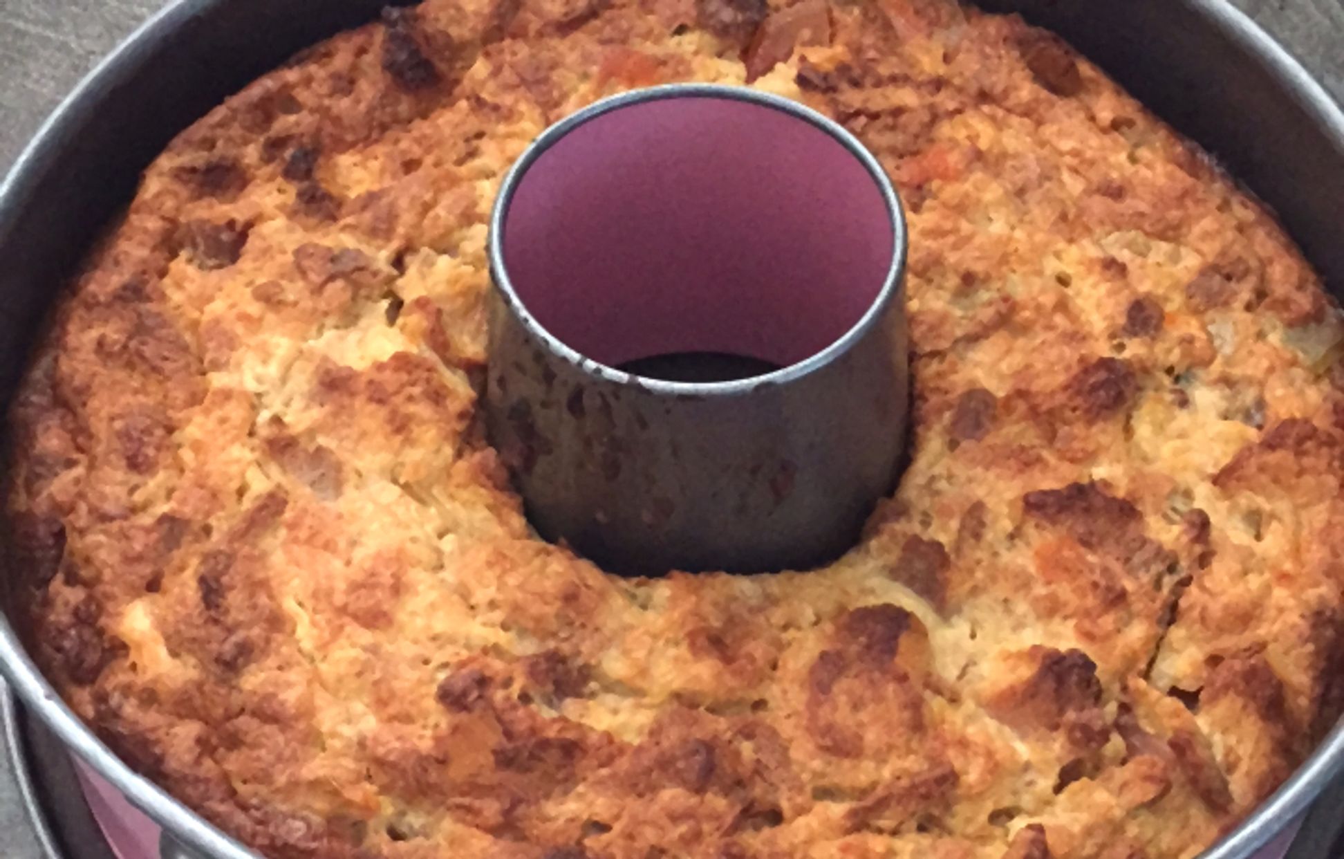 Pudding aux fruits confits simple : Recette de Pudding aux fruits ...