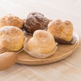 Petits choux à la crème de café : Recette de Petits choux à la crème de ...