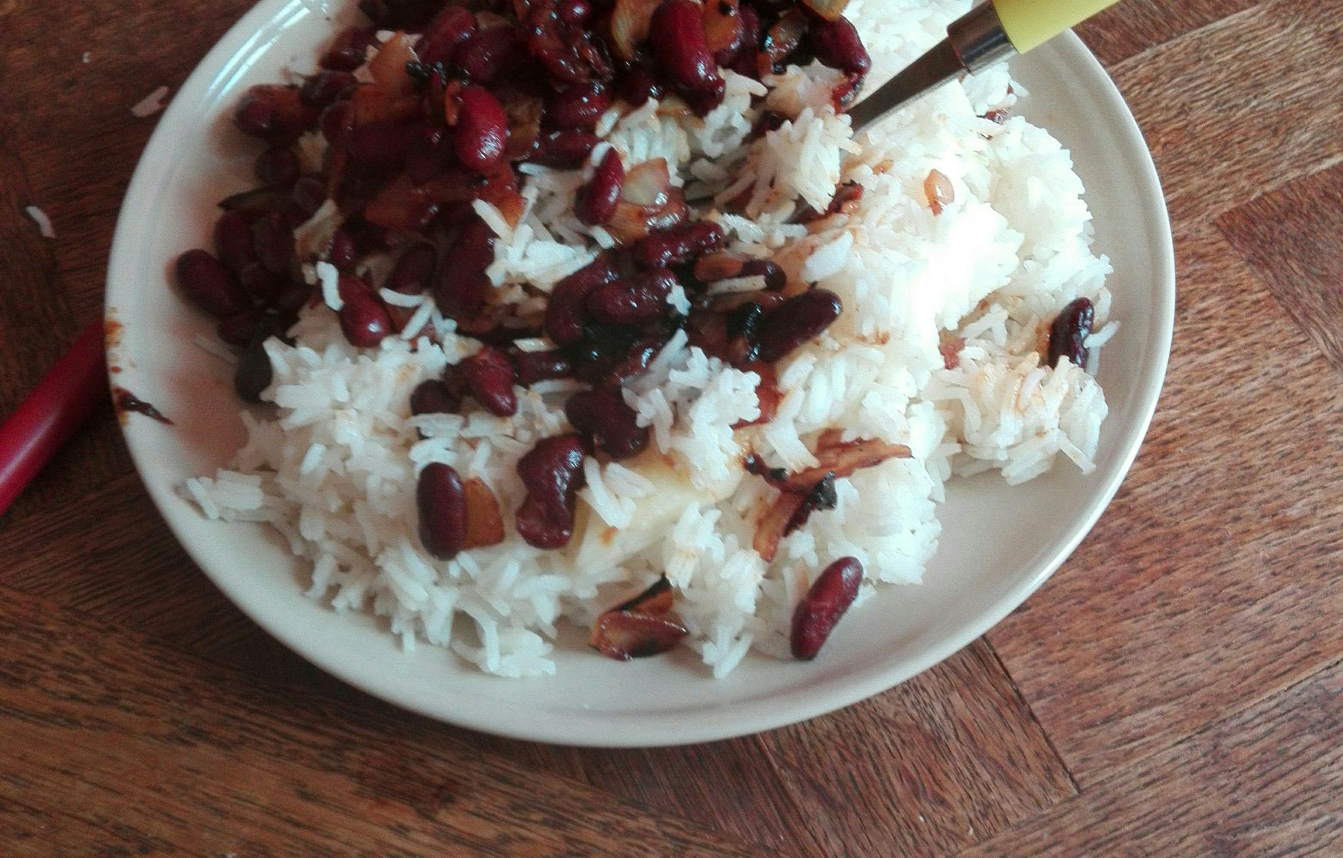 Riz au chorizo et haricots rouges : Recette de Riz au chorizo et ...