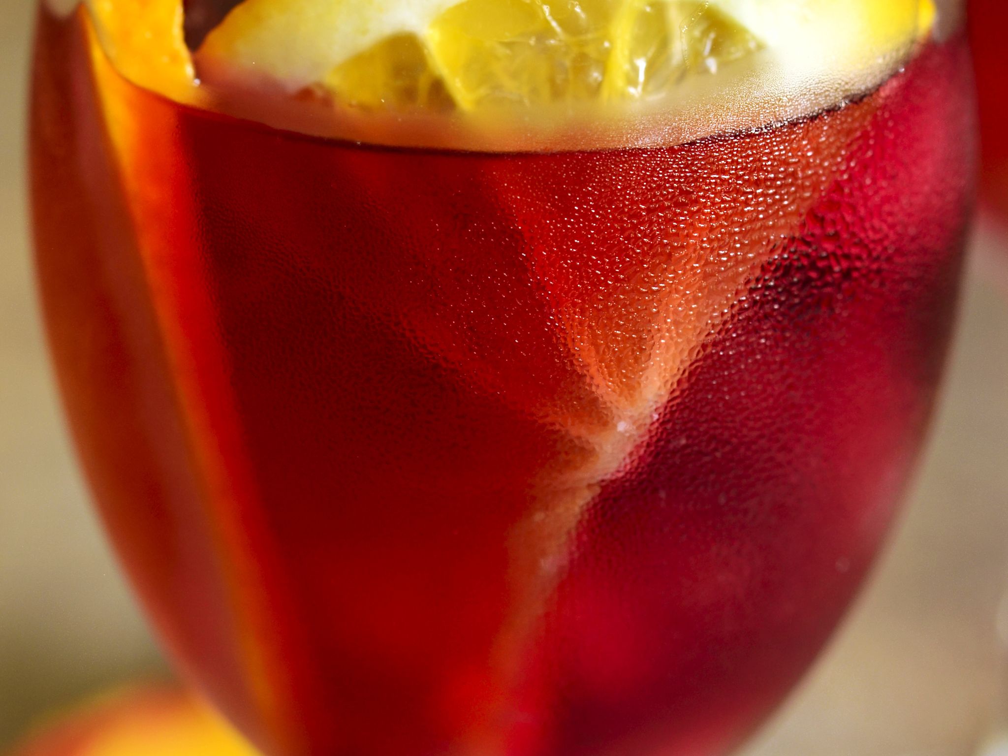 Sangria maison fruitée : Recette de Sangria maison fruitée - Marmiton