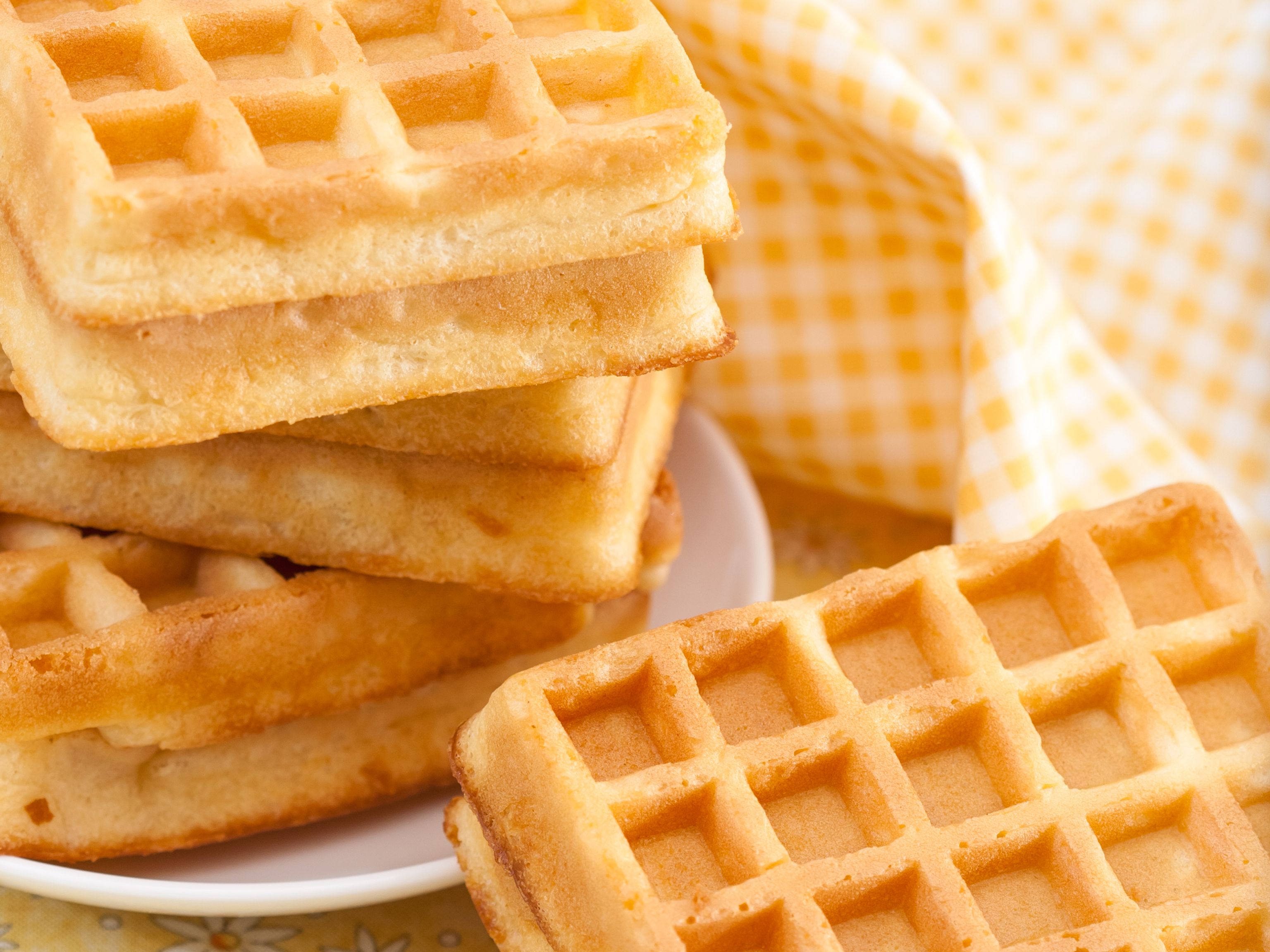 Gaufres hyper molles sans beurre : Recette de Gaufres hyper molles sans ...