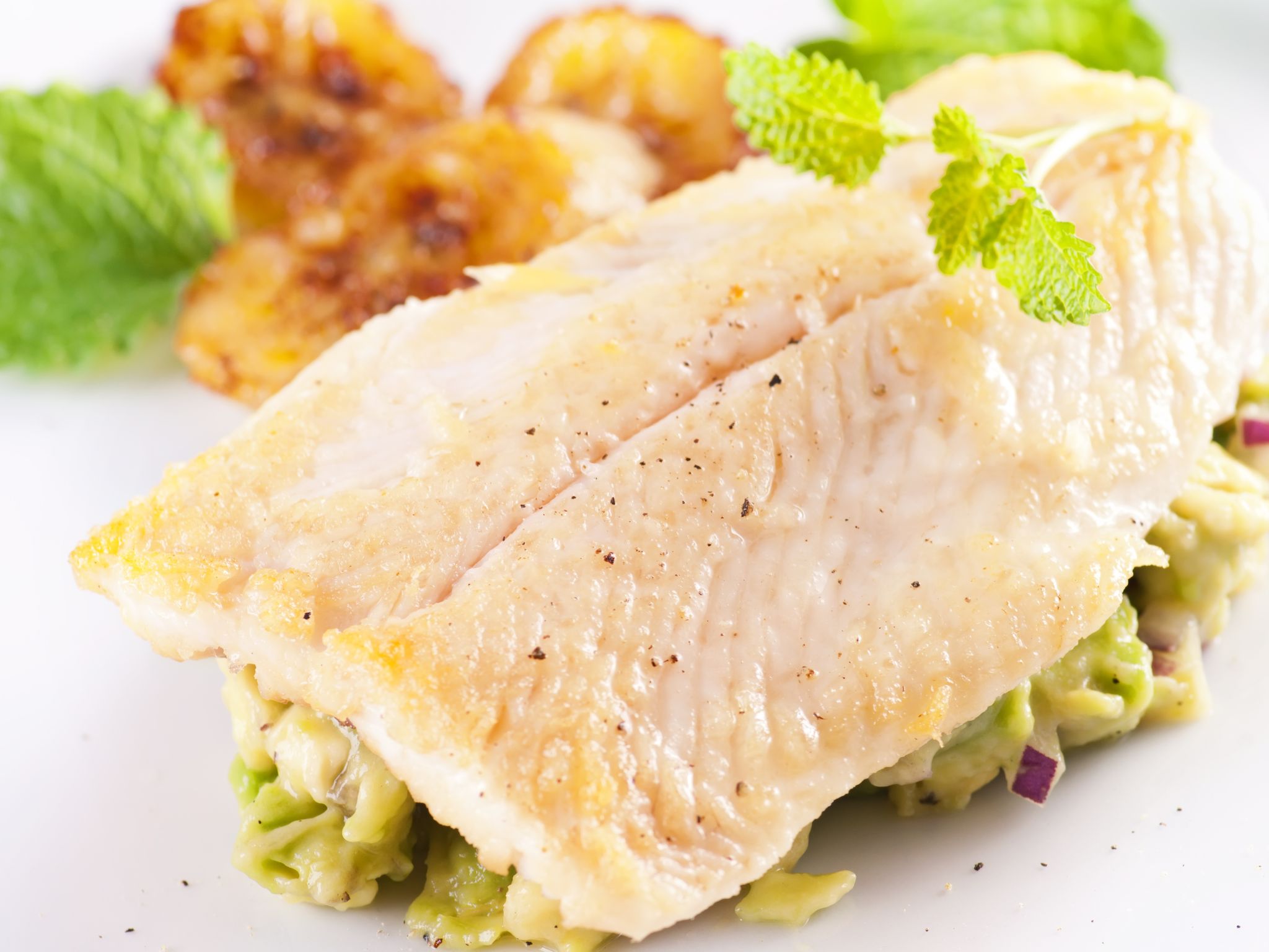 Filets de merlan au four et sa julienne de légumes : Recette de Filets ...