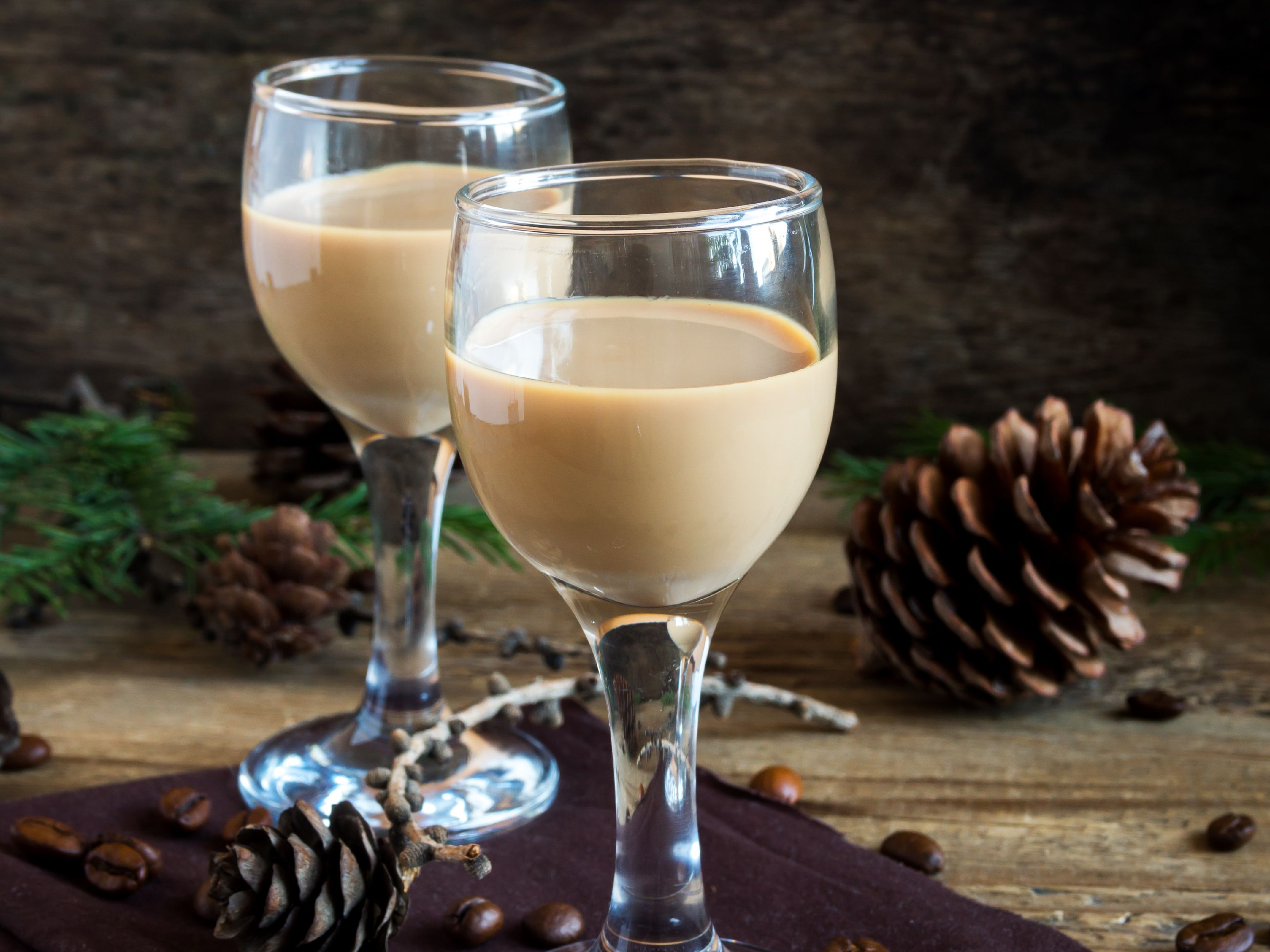 Liqueur de bourgeons de sapin : Recette de Liqueur de bourgeons de ...