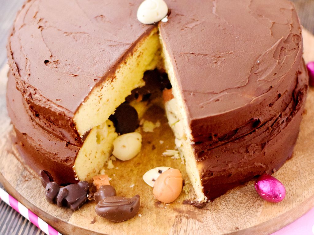 Gâteau surprise de Pâques : Recette de Gâteau surprise de Pâques - Marmiton