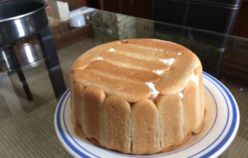 Charlotte aux poires facile : Recette de Charlotte aux poires facile ...