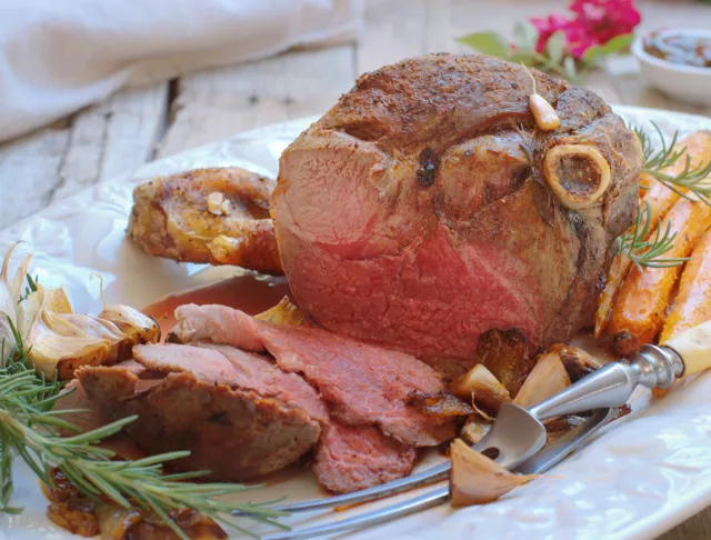Gigot en cocotte : recette de Gigot en cocotte