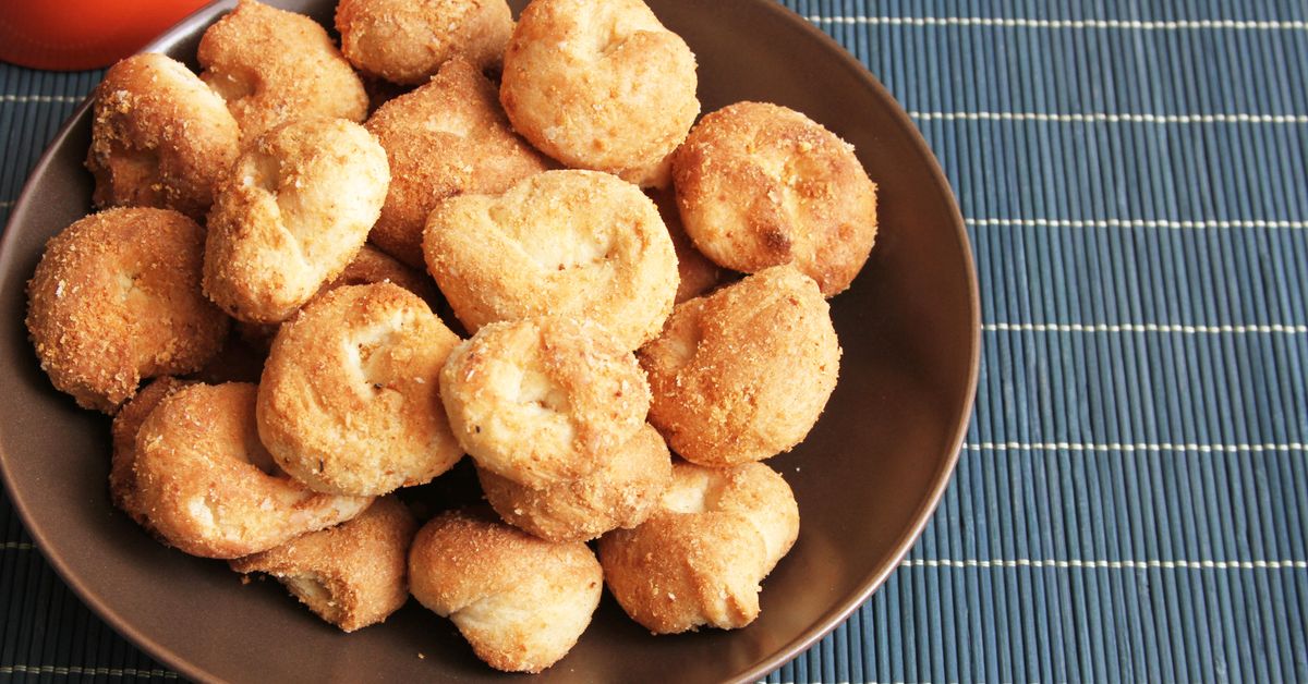 Donuts faciles (rosquitas au Chili) : recette de Donuts faciles ...