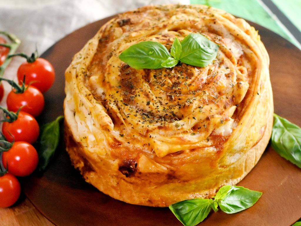 Pizza roulée : Recette de Pizza roulée - Marmiton